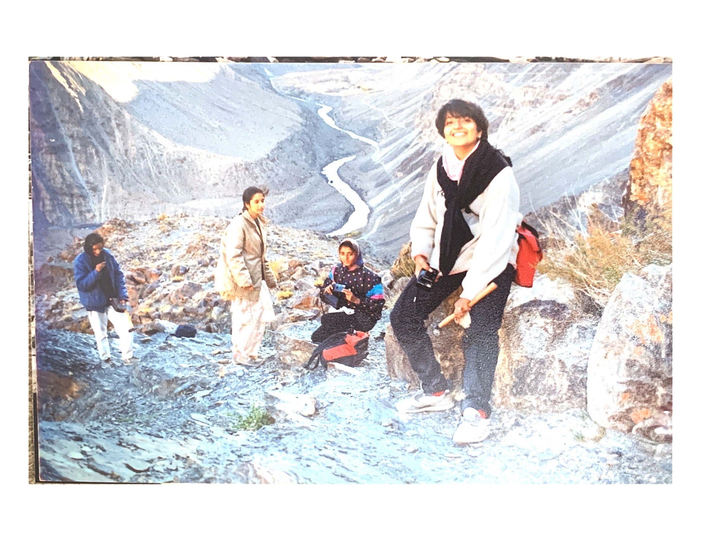 #2 In conversation with: Dr. Shashi Kad – AMELIA BONEA